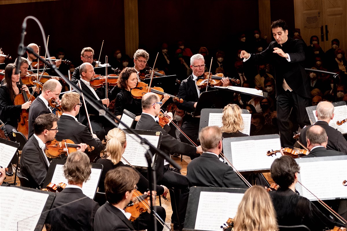 Bild: DER KLANG DER OFFENBARUNG DES GÖTTLICHEN - Volkstheater